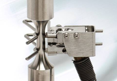 High Temperature Un-Cooled Extensometers (700 °C) - Model 7642