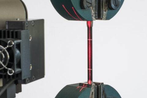 Epsilon ONE optical extensometer - Advantages - Epsilon Tech